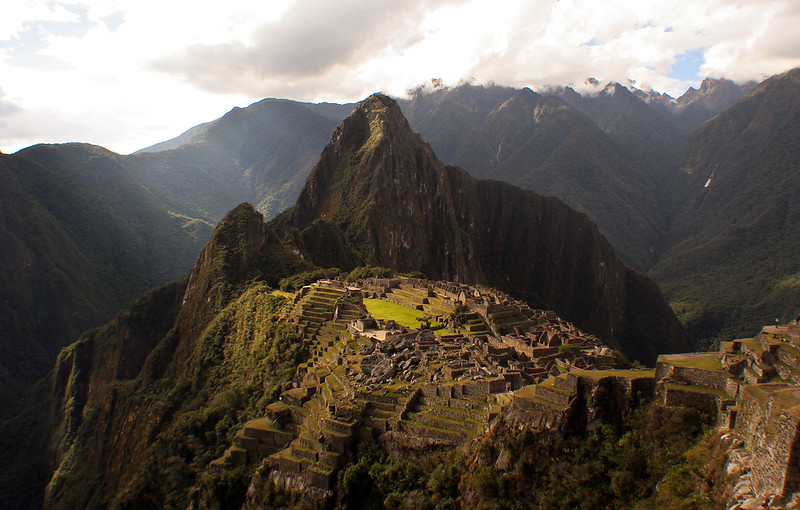 Peru: Conquistadors, Incas, Inquisition - PILOT GUIDES