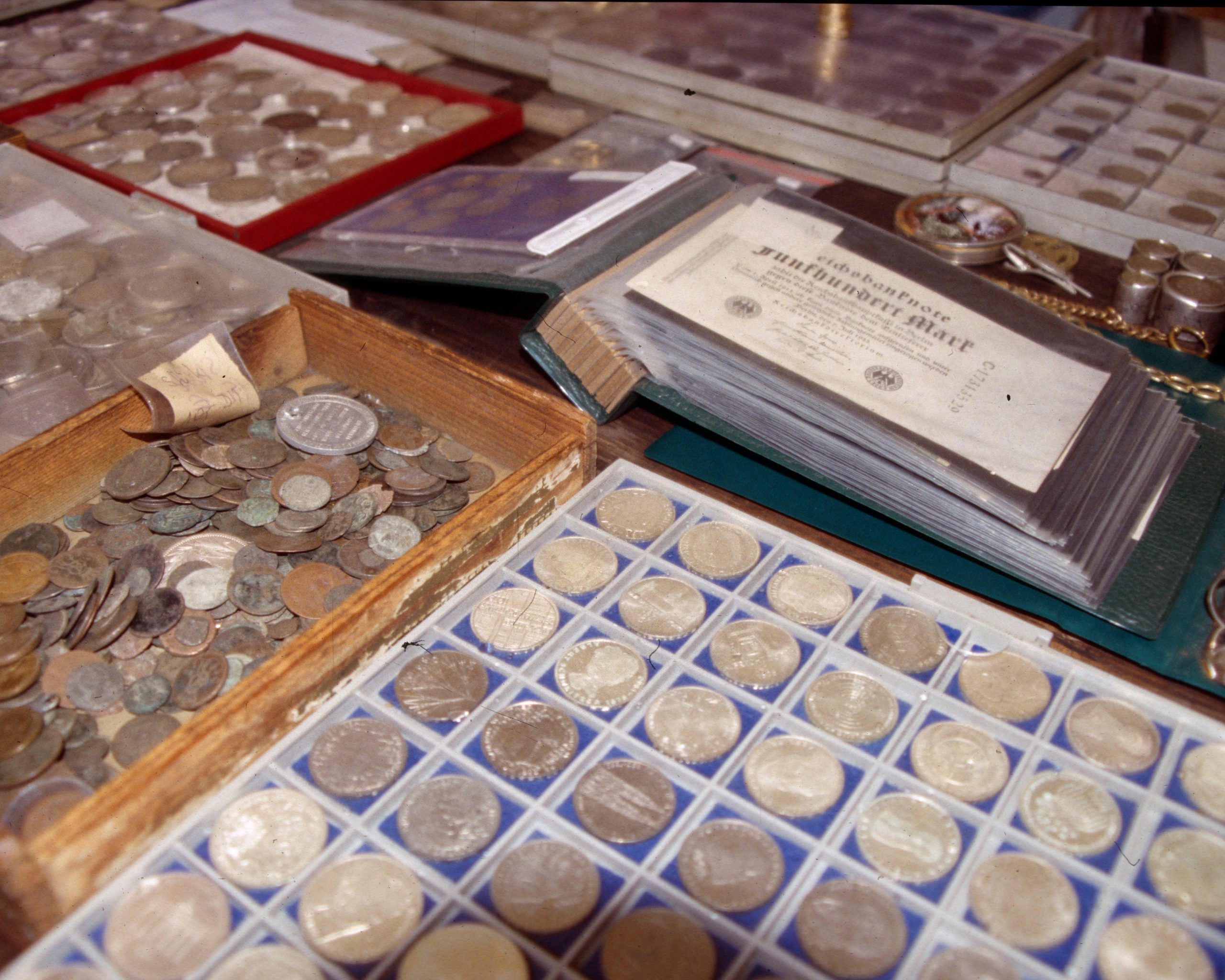 Bazaar – Berlin - PILOT GUIDES