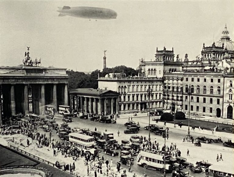 The WEIMER Republic - PILOT GUIDES